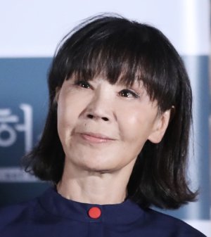 Lee Yong Nyeo (이용녀) - MyDramaList