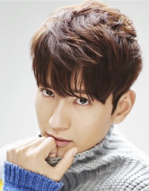 Johnny Zhang (张峻宁) - MyDramaList