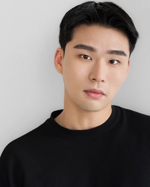 Sumin Lee's Instagram, Twitter & Facebook on IDCrawl