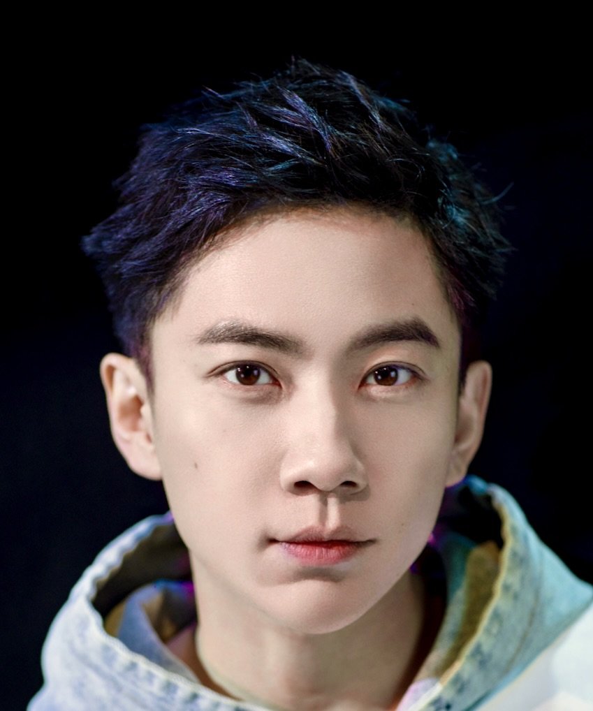 Zhang Yu's Instagram, Twitter & Facebook on IDCrawl