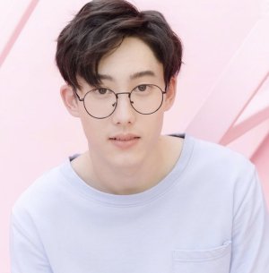 Win Achawin Michaels (*) - MyDramaList