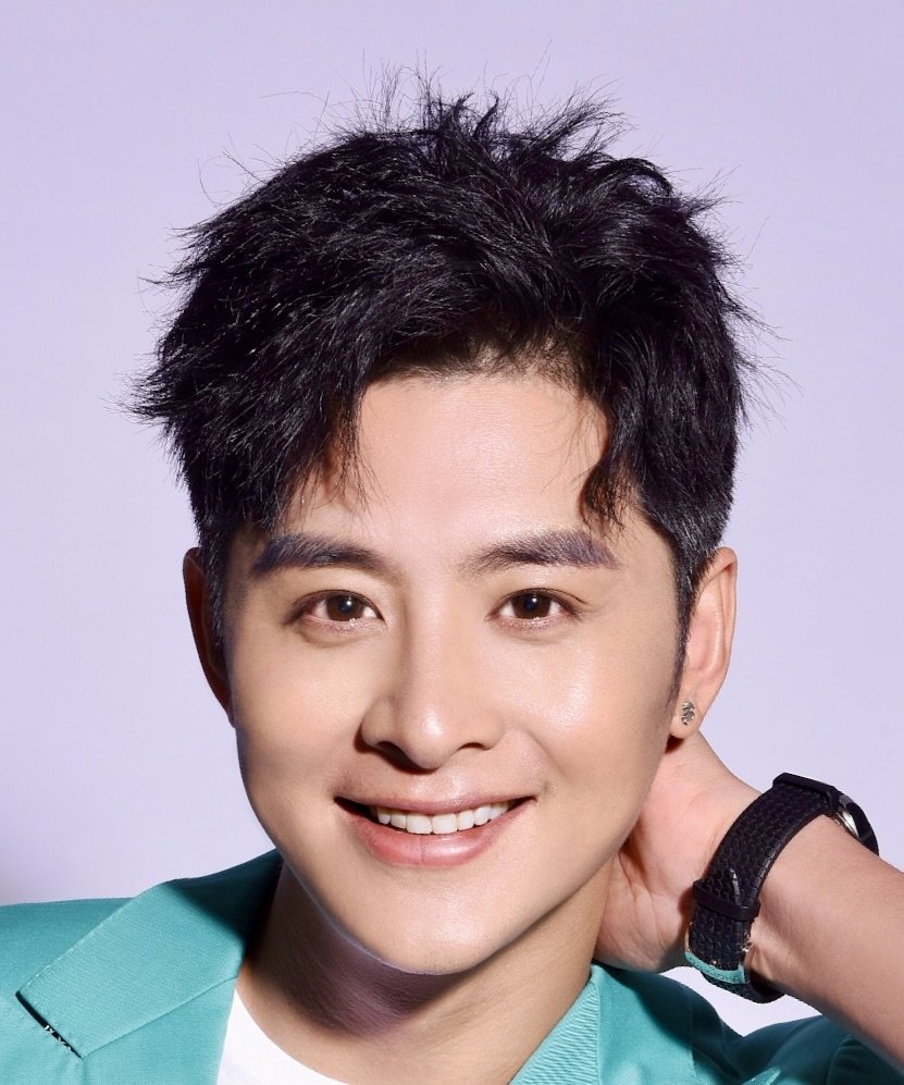 Bin Luo's Instagram, Twitter & Facebook on IDCrawl