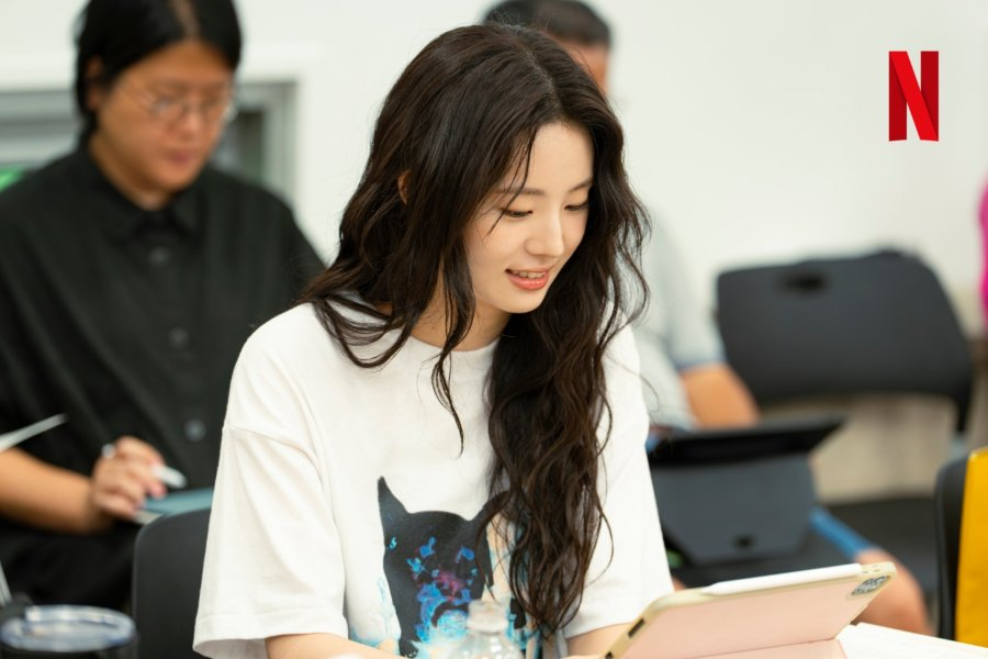 'Hotel del Luna' crew brings 'Grand Galaxy Hotel', starring Lee Do Hyun ...