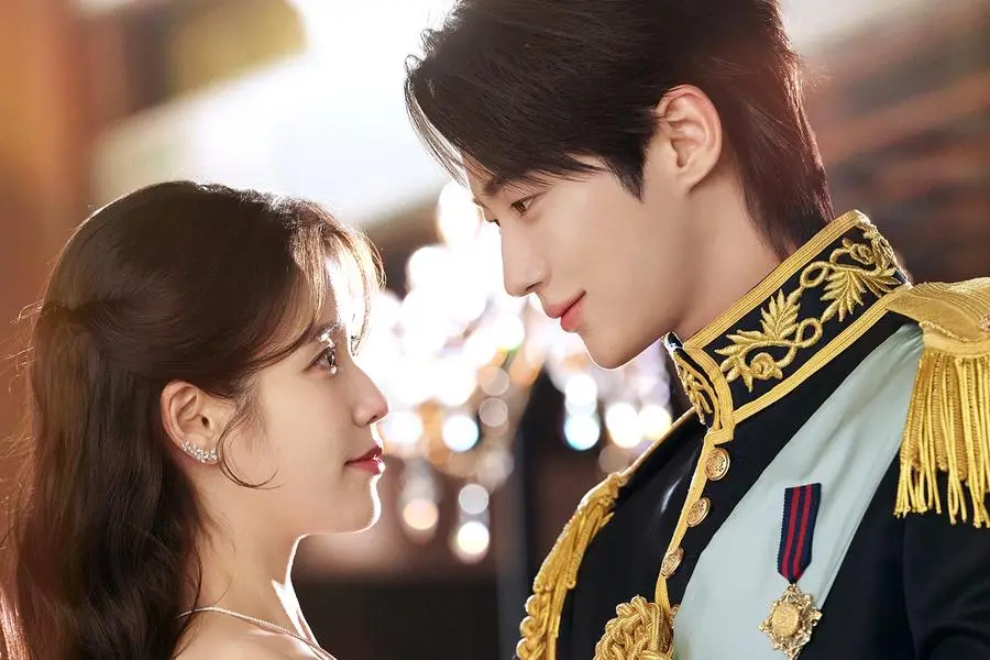 Following IU and Byeon Woo Seok, 'Perfect Crown' director also ...